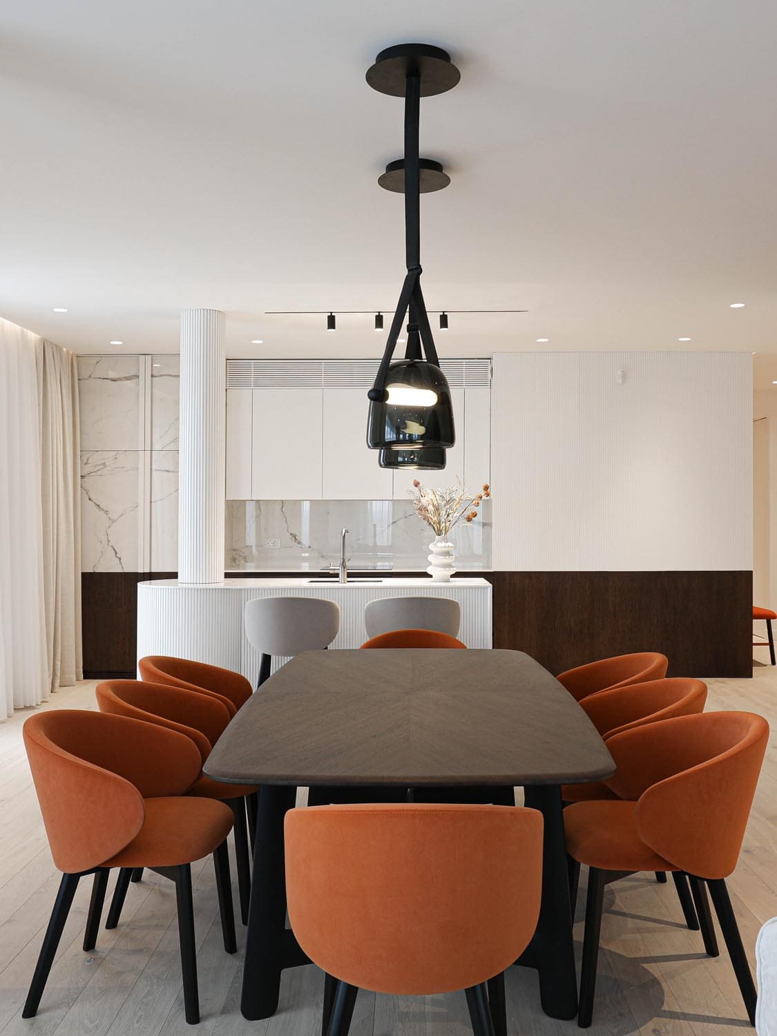 Mona Medium - Brokis.cz